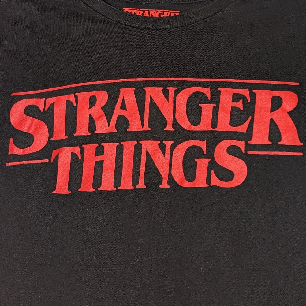 Stranger Things Official Merchandise Small T Shirt - Gem